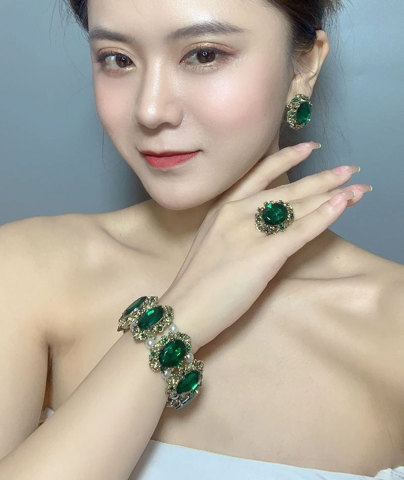 Badu.bg Дамски елегантен комплект от три части - Badu.bg