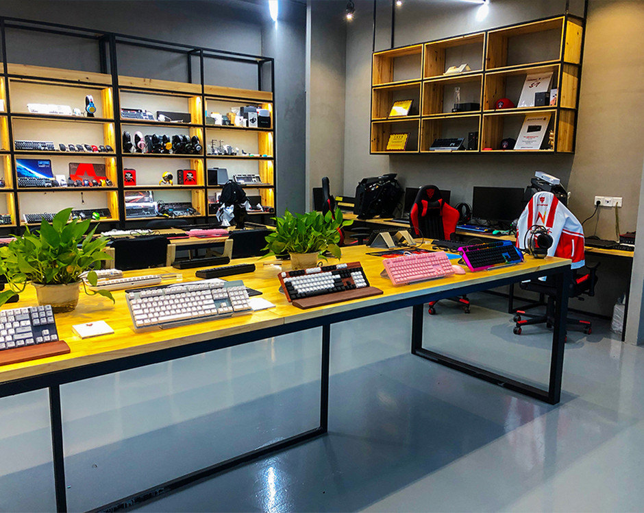 Badu.bg Най-евтината механична клавиатура Mini Motospeed CK61 RGB 61 клавиша Кабелна LED ...