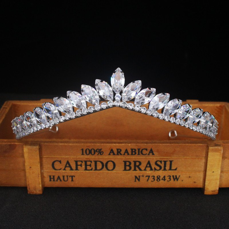 Badu Bg Барокова мода Булчинска корона Диадеми Цирконова кристална диадема Диадеми Булчински