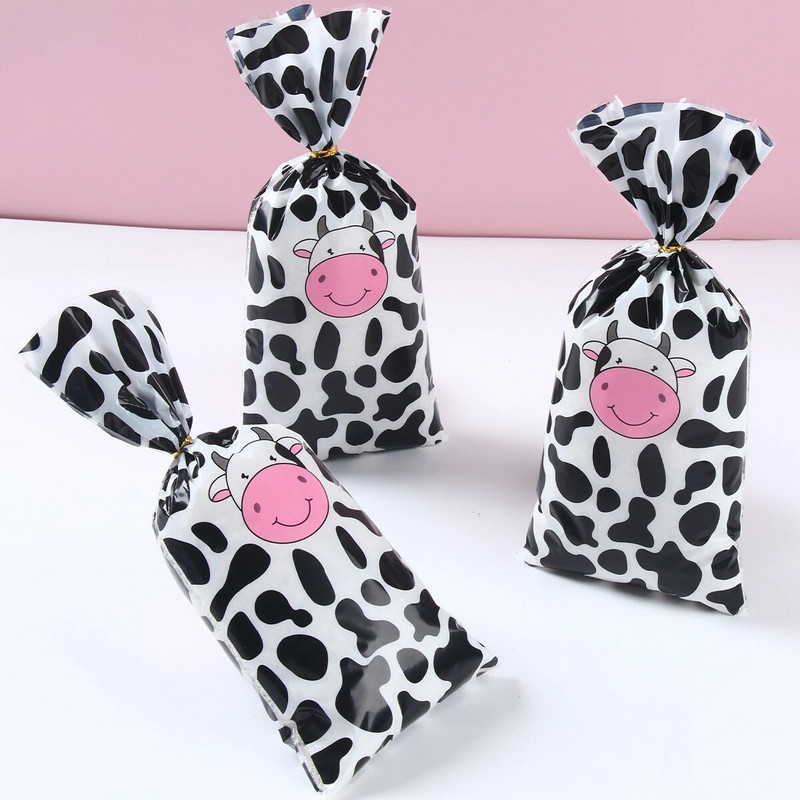 Badu Bg 25 50 бр Чанти за лакомства с принт на крава Целофанови торбички за бонбони Пластмасови